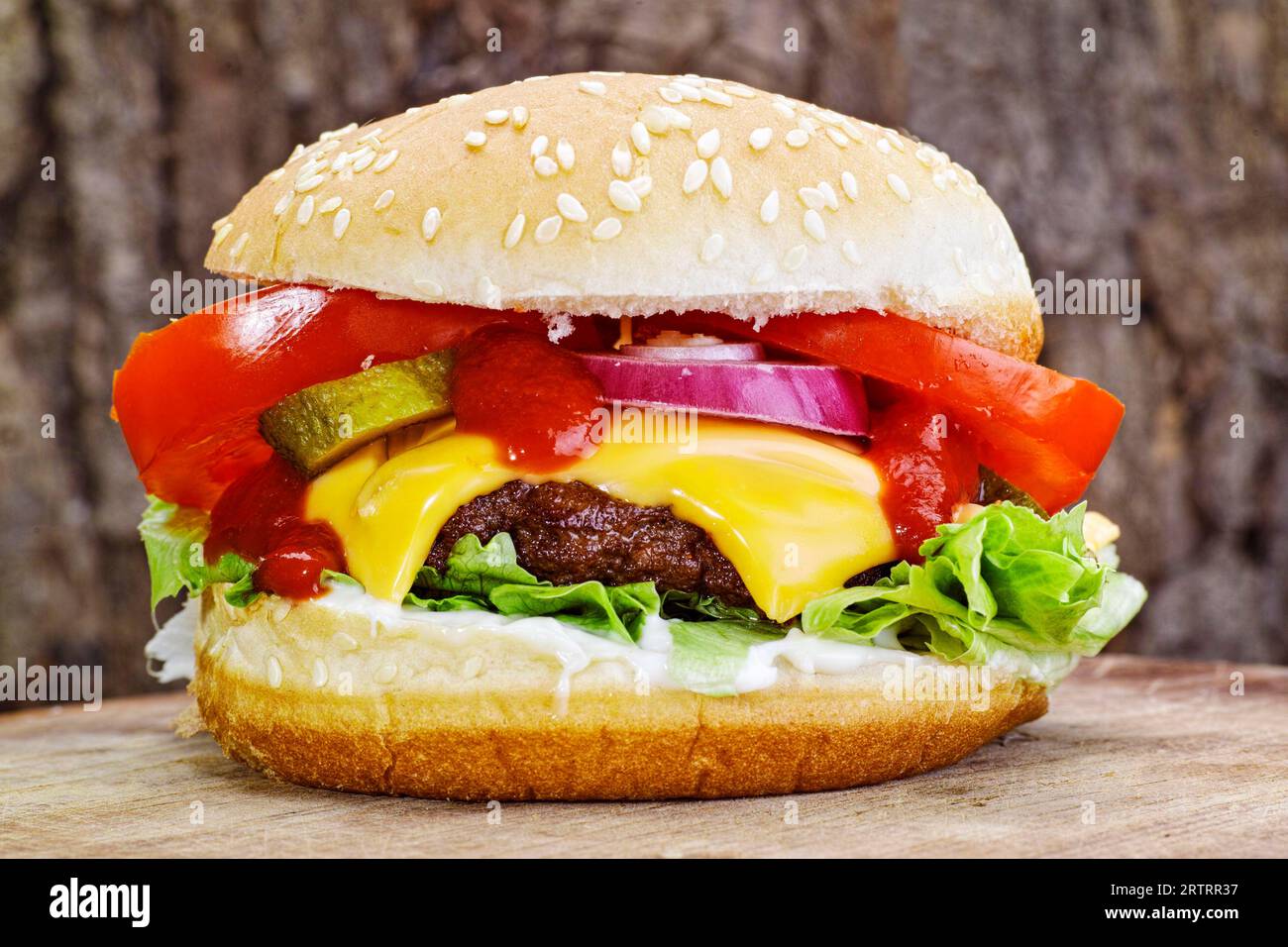 Hamburger cheese hi-res stock photography and images - Alamy