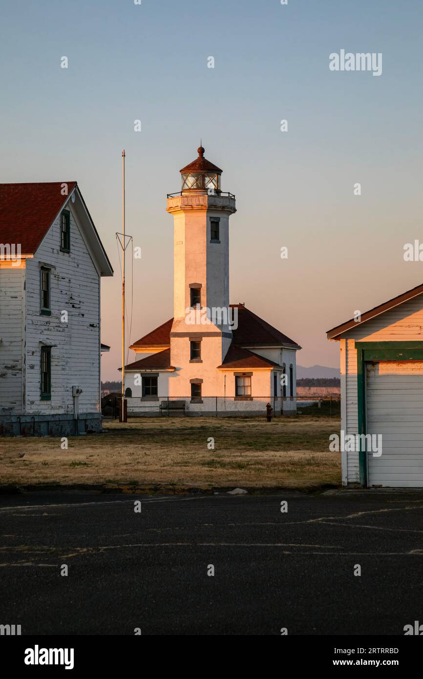 Link between strait of jaun de fuca and puget sound hi-res stock photography and images - Alamy