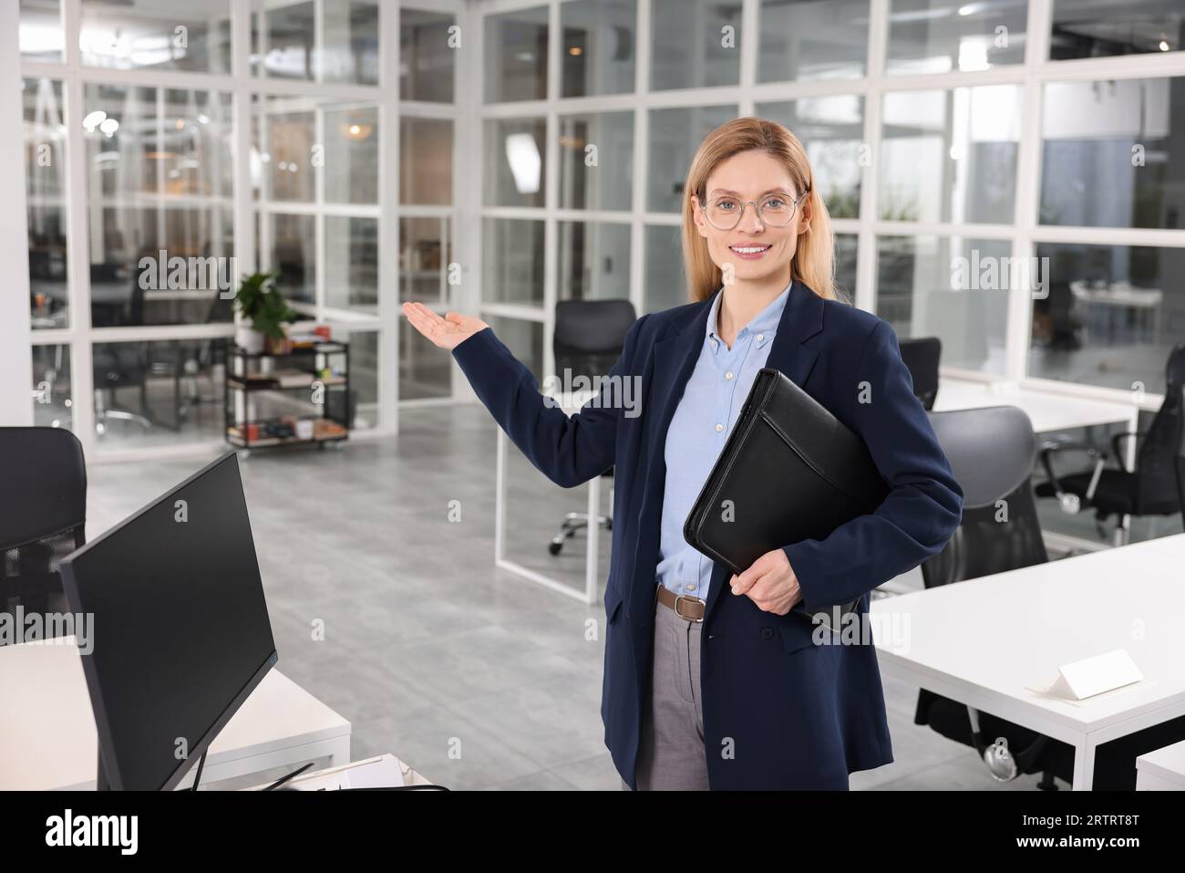 Real estate portfolio hi-res stock photography and images - Alamy