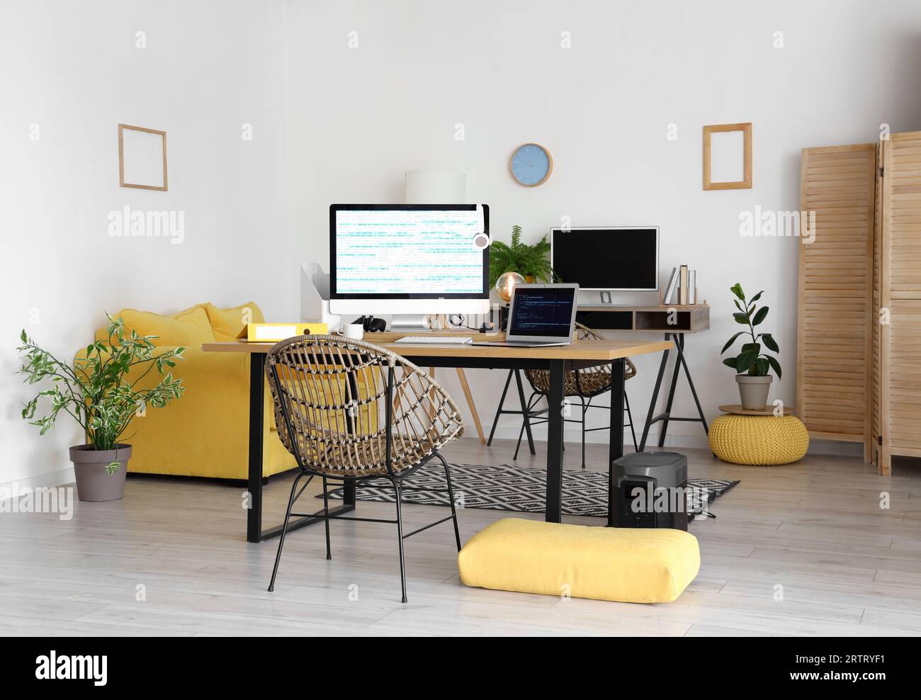 Interior of office with programmer's workplaces Stock Photo - Alamy