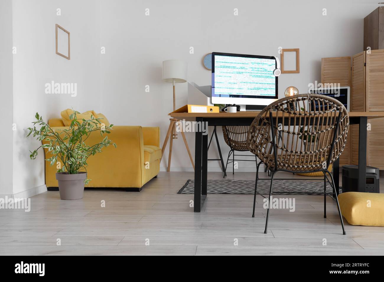 Interior of office with programmer's workplaces Stock Photo - Alamy