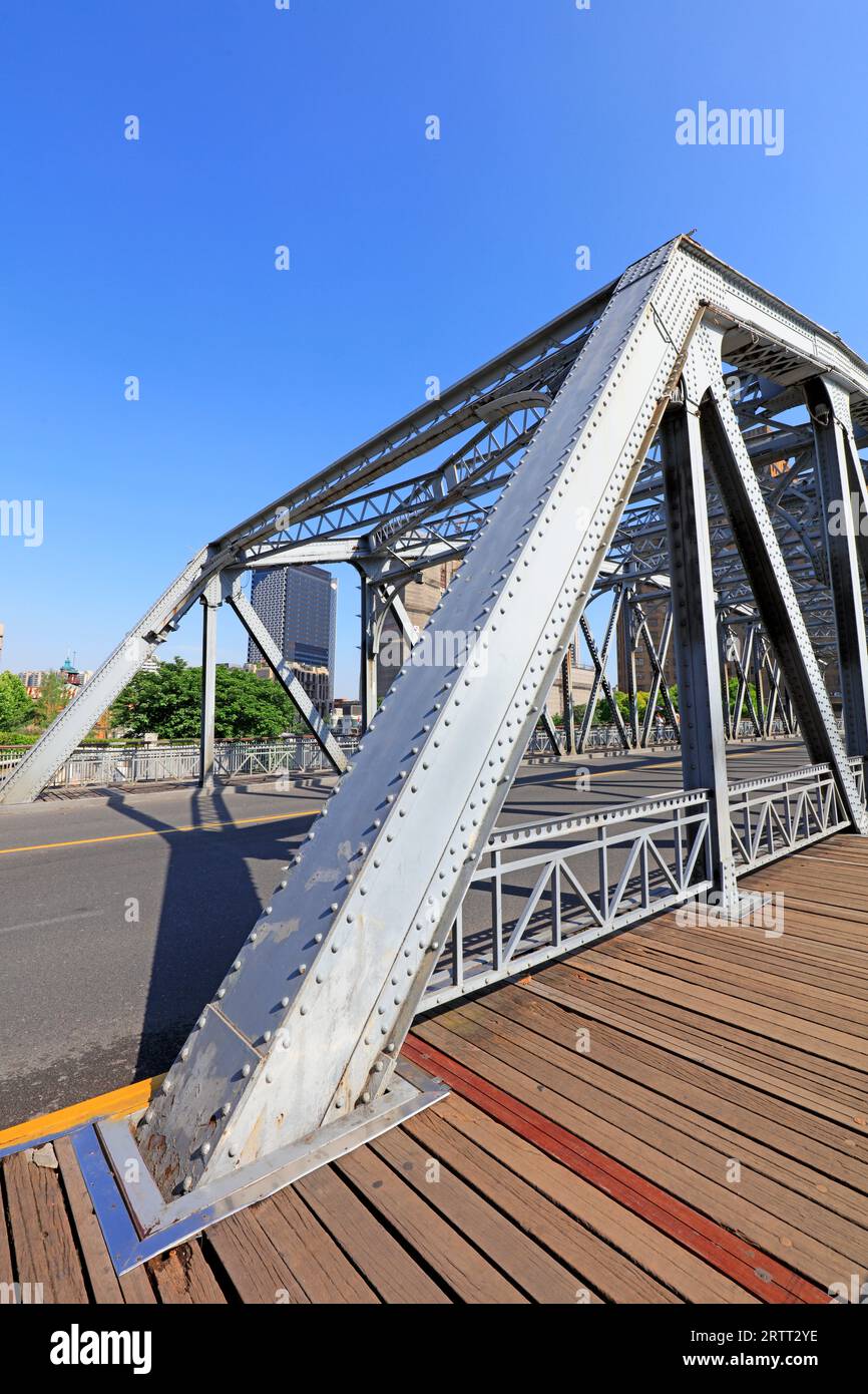 Steel beam structure of bridge crossing, Shanghai, China Stock Photo ...