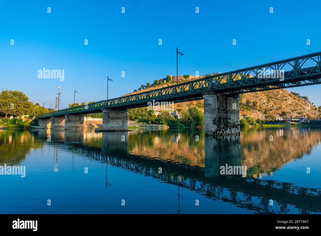 View of Rozafa Castle and the river bridge from a boat on a sightseeing ...