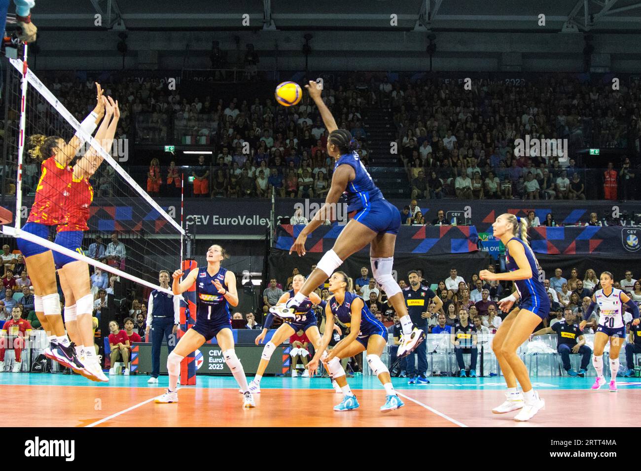 Miriam sylla hi-res stock photography and images - Alamy