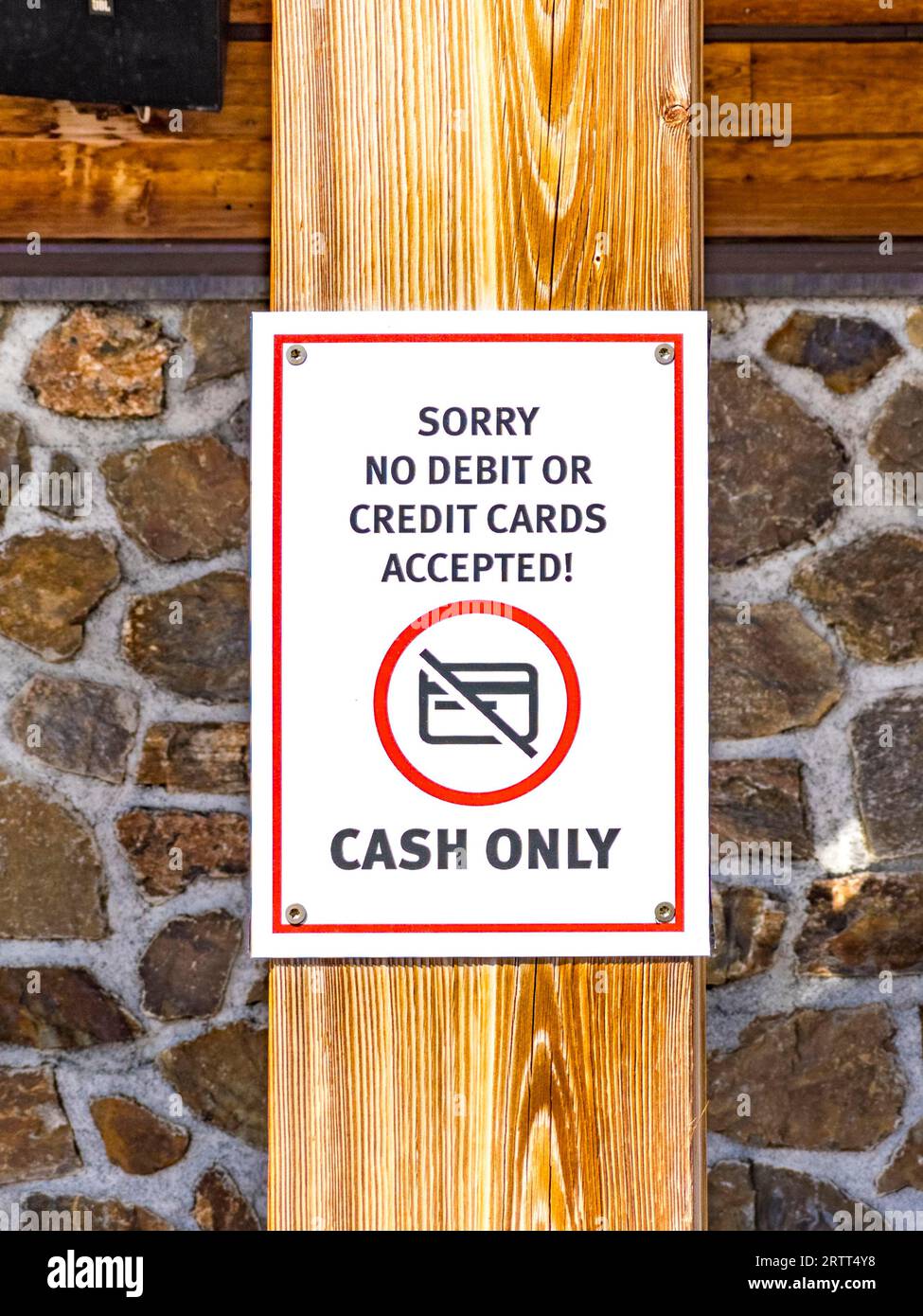 No cards accepted hi-res stock photography and images - Alamy