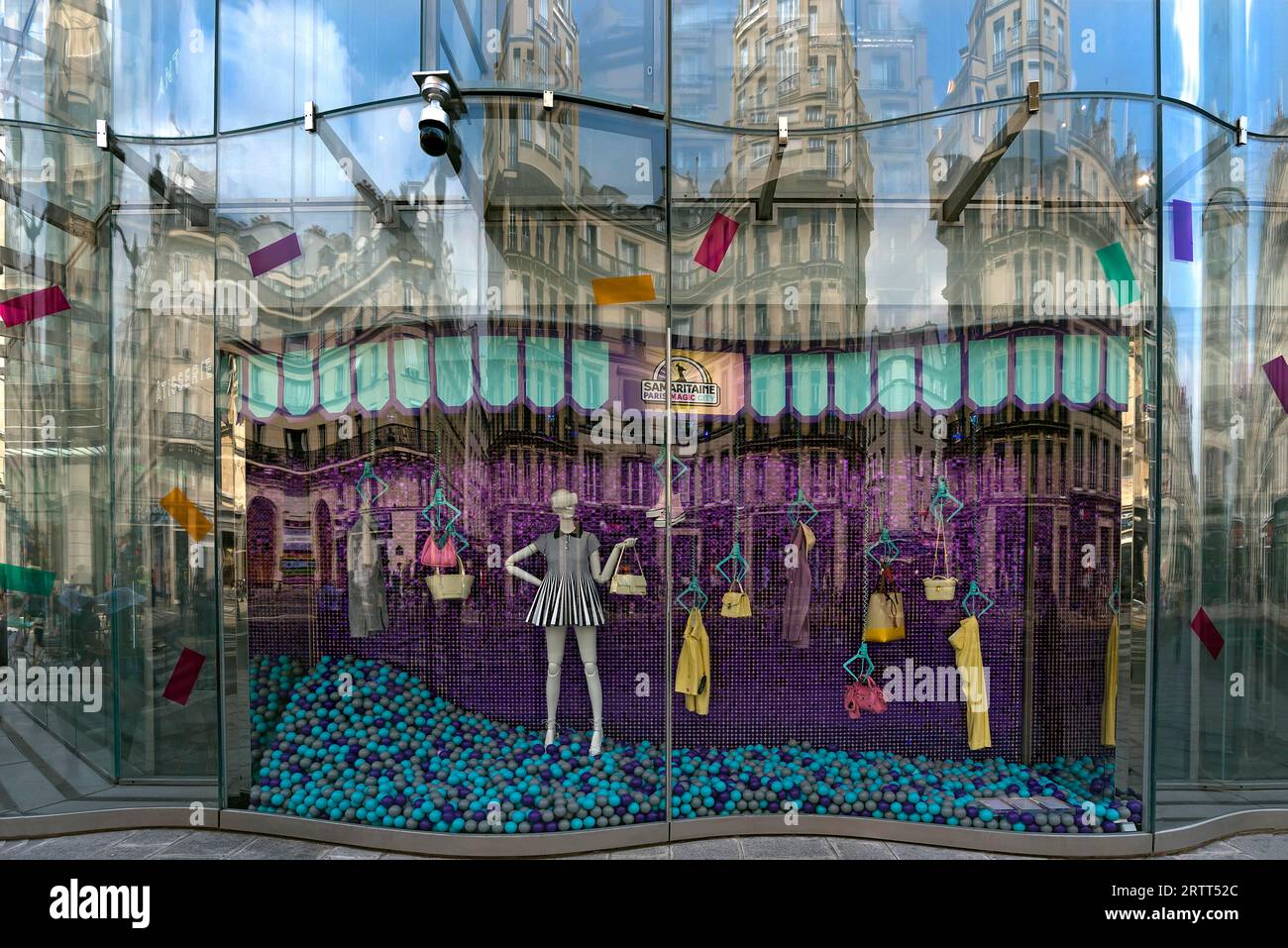 Shop window with reflection of the exclusive department stores' La ...