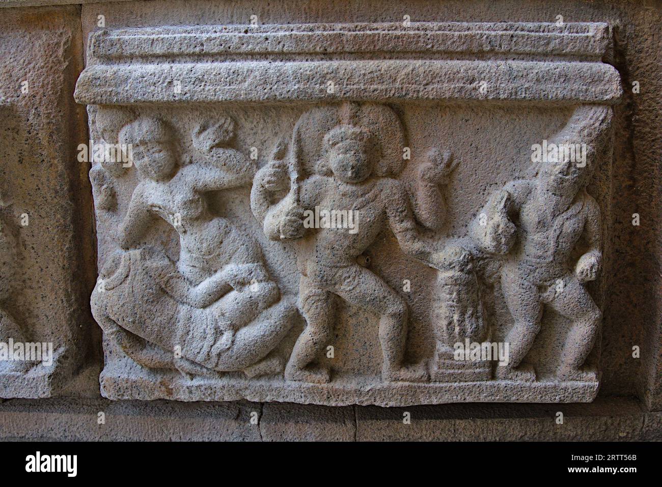 Statue depicting killing of Aditya karikala Chozhan in Tanjore ...