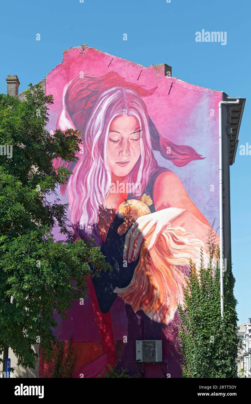 Surreal female mural hi-res stock photography and images - Alamy