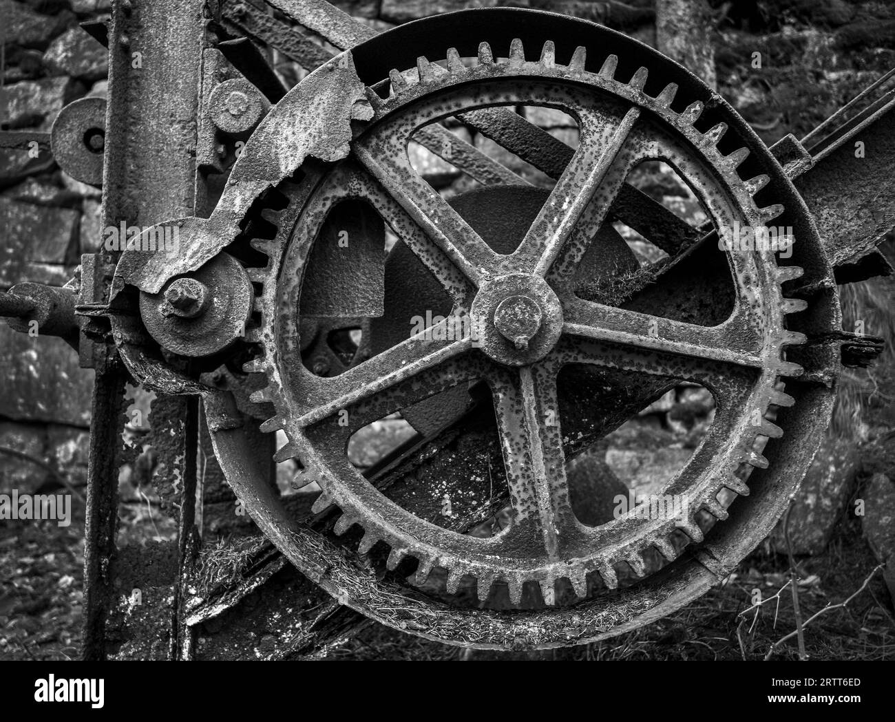 Old gearbox hi-res stock photography and images - Alamy