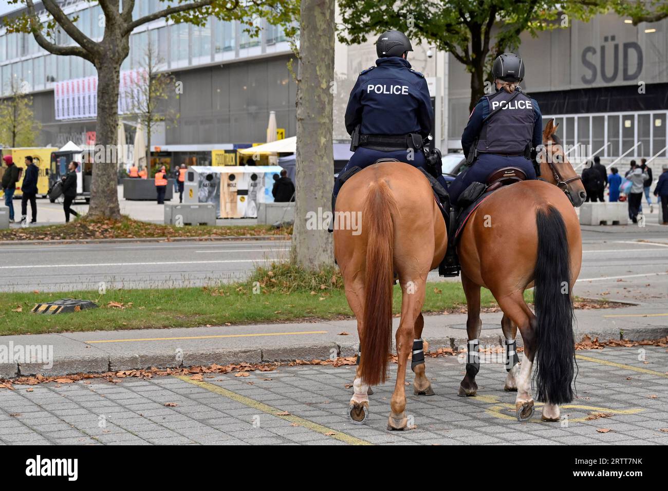 Police rider hi-res stock photography and images - Alamy