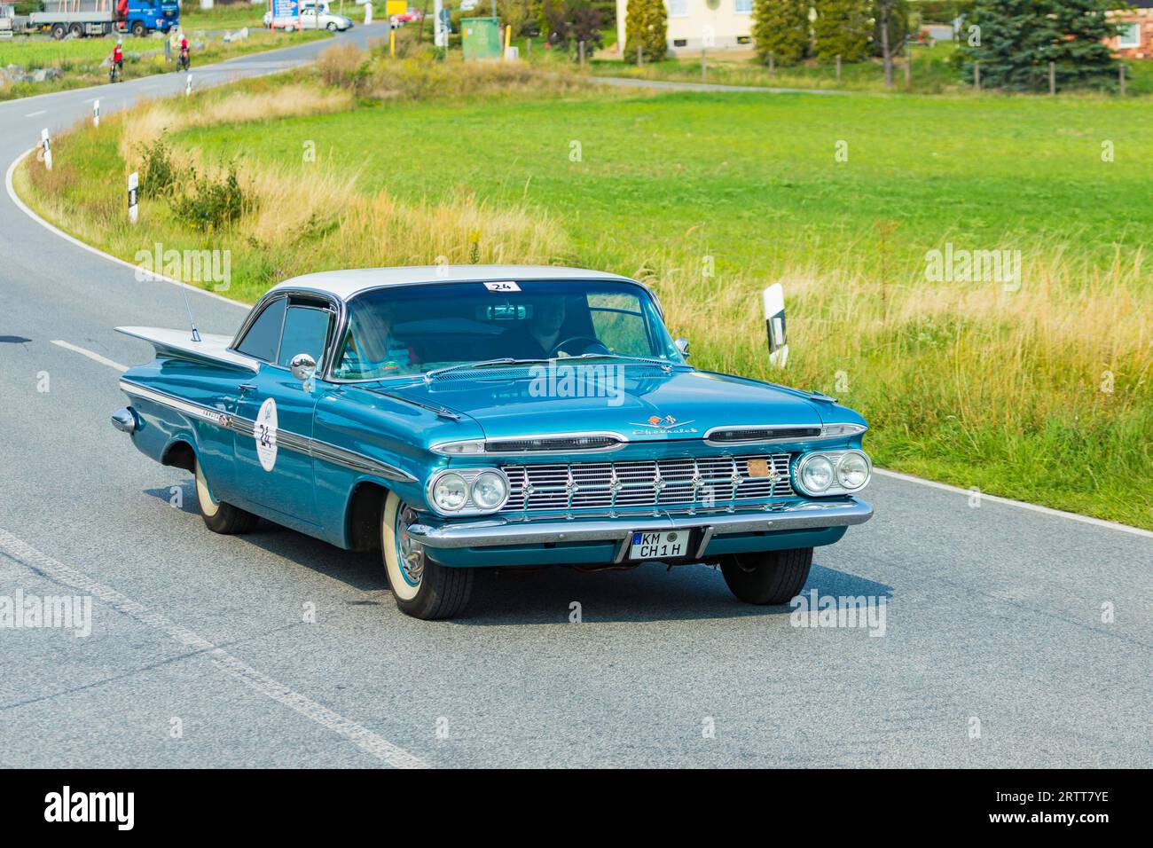 A drive for vintage vehicles. Skilful handling of the vehicle, finding ...