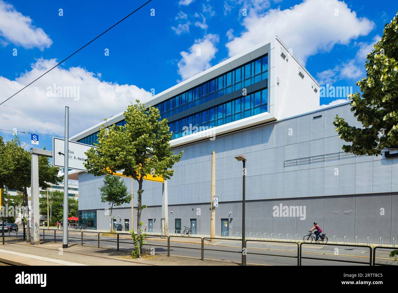 New shopping center blue hi-res stock photography and images - Alamy