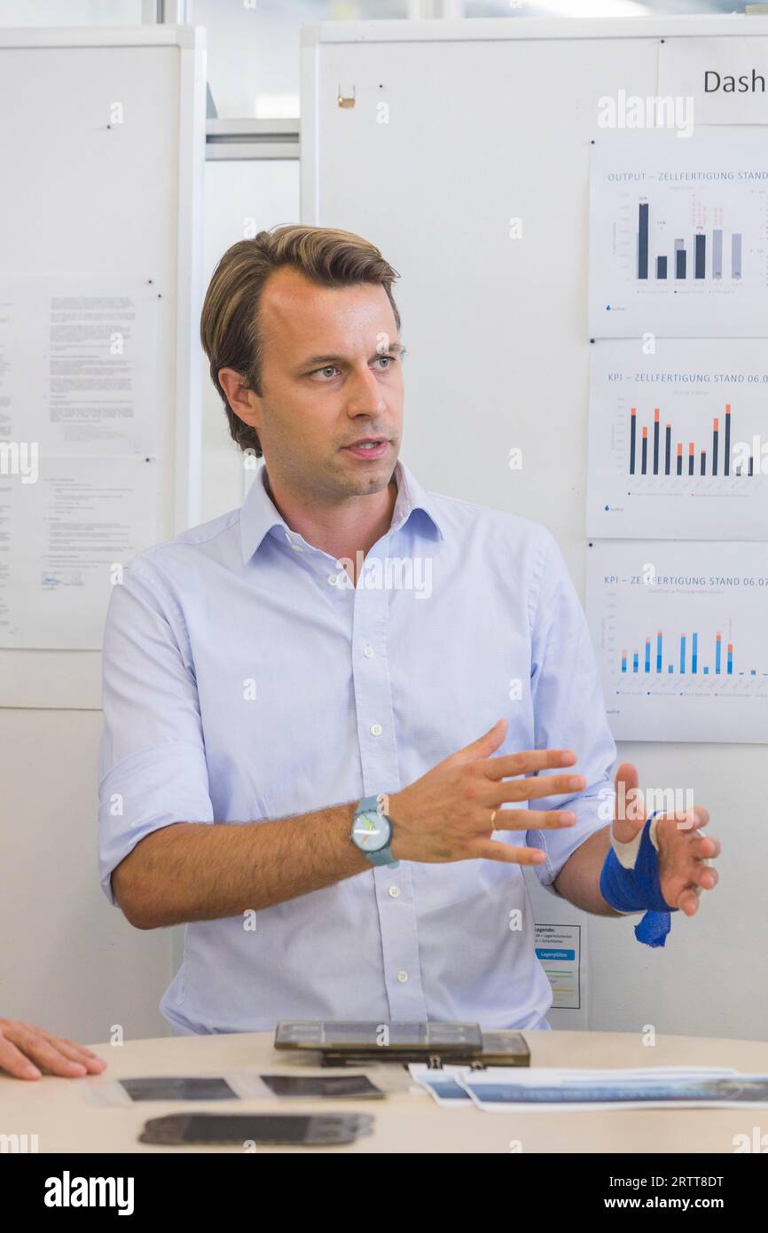 High temperature electrolysis hi-res stock photography and images - Alamy