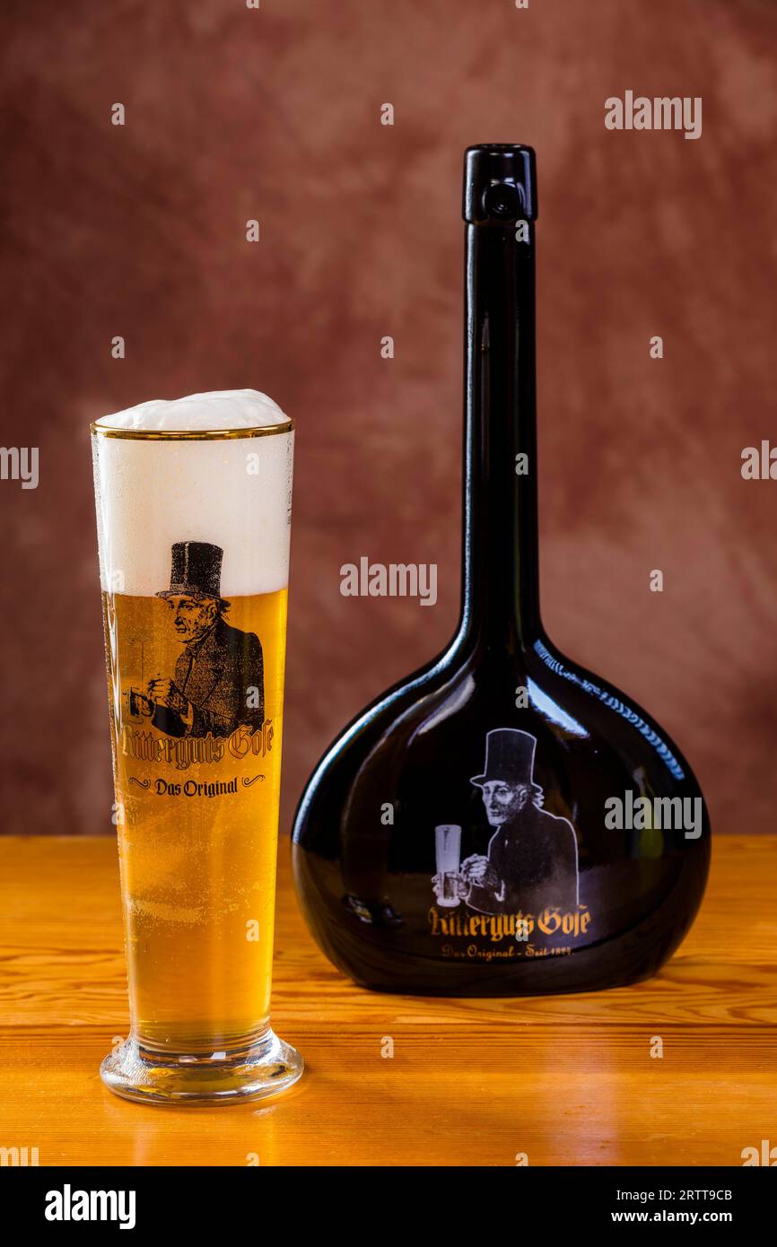 Gose bottle hi-res stock photography and images - Alamy