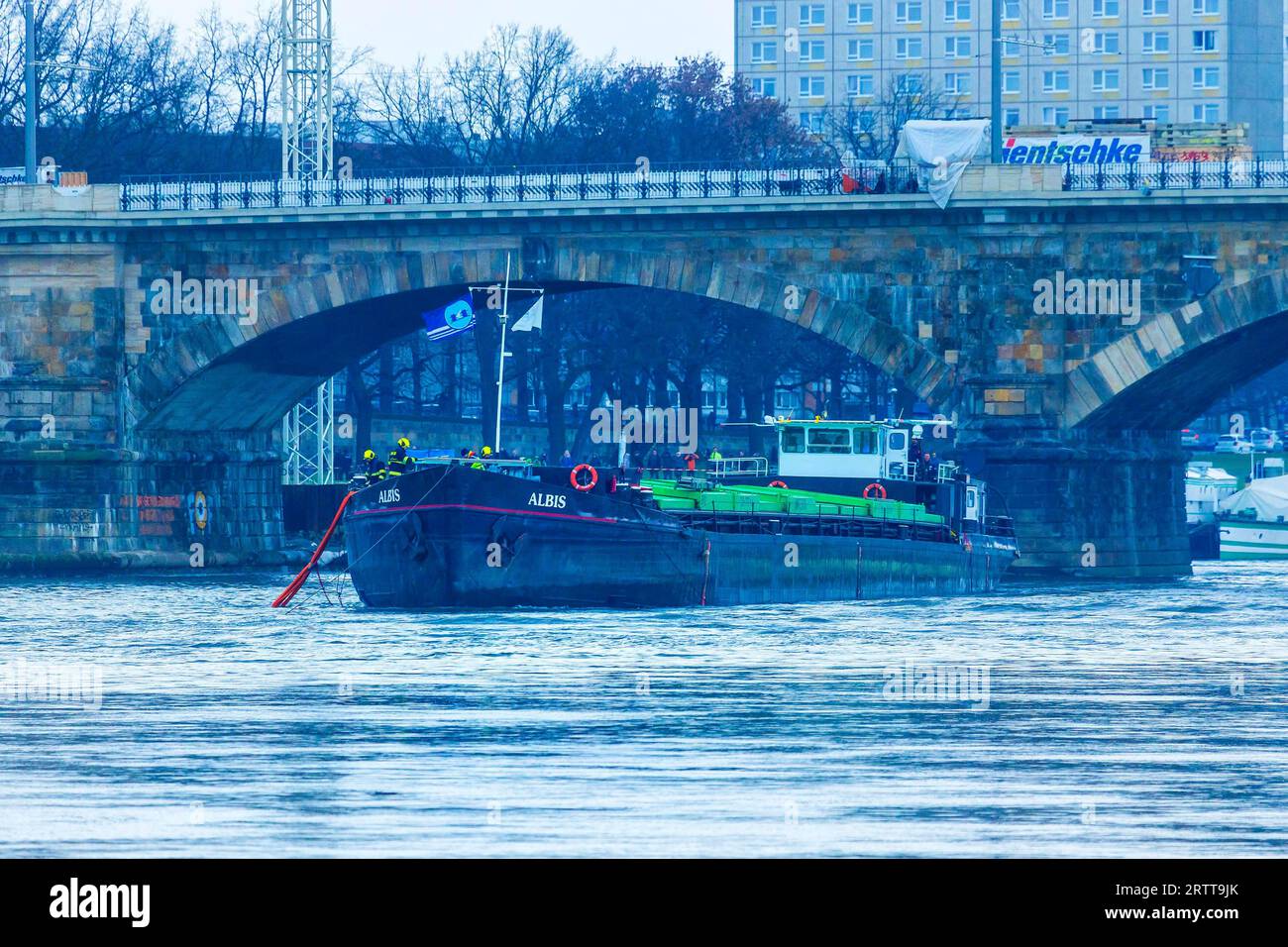 Shipwreck recovery hi-res stock photography and images - Alamy
