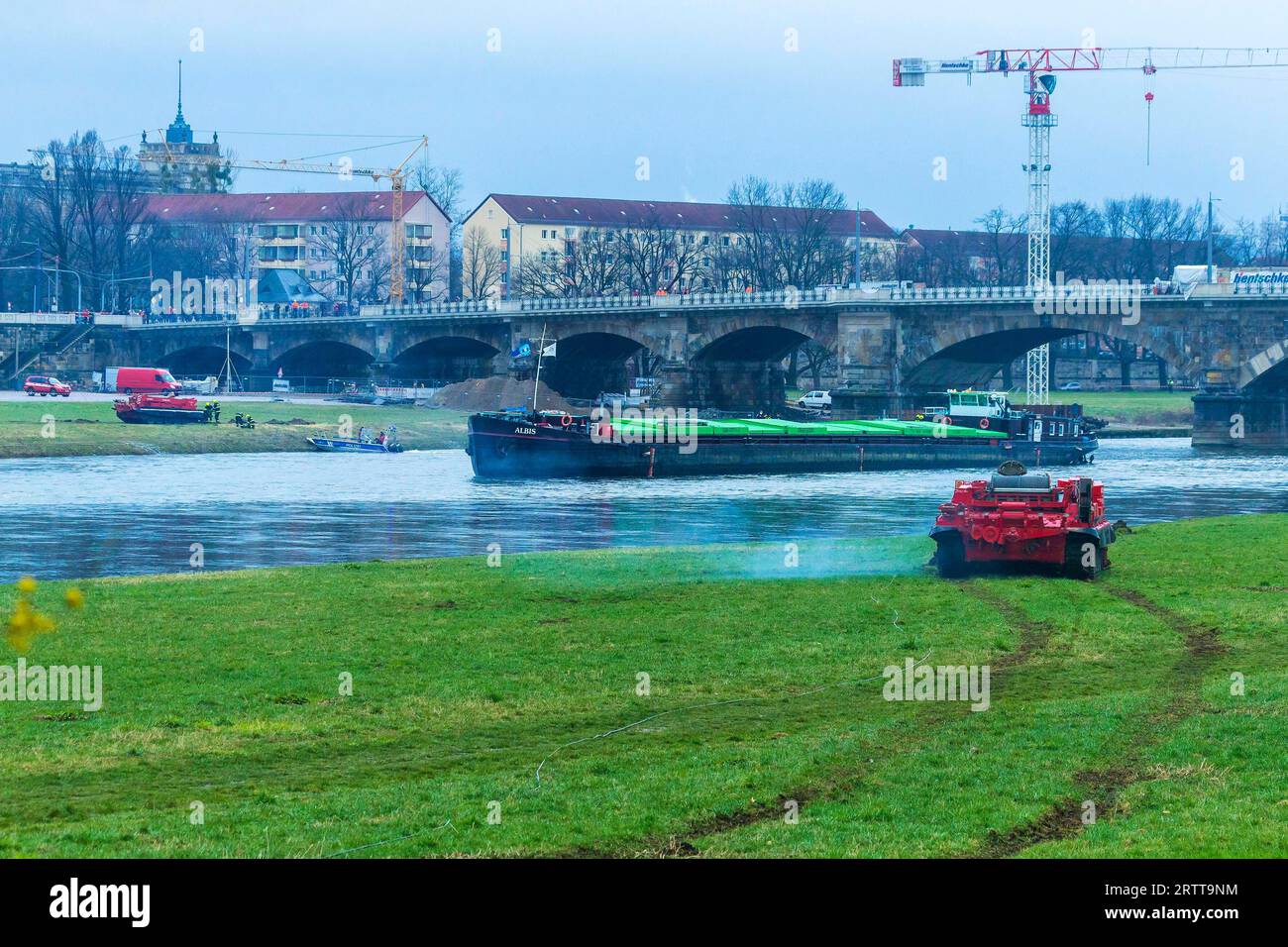 Shipwreck recovery hi-res stock photography and images - Alamy