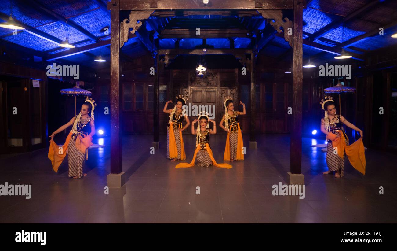 Ancient sundanese culture hi-res stock photography and images - Alamy