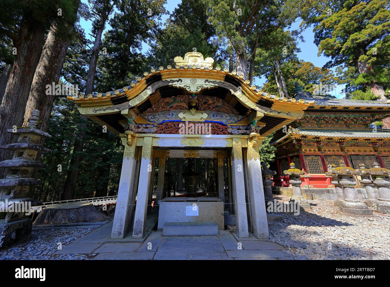 Toshogu Shrine ( 17th-century shrine honoring the first shogun and ...