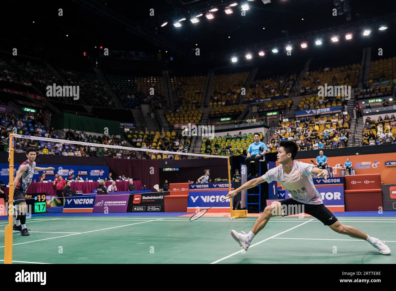 Hong Kong, China. 14th Sep, 2023. Lee Zii Jia (L) of Malaysia and Chia Hao Lee (R) of Chinese ...