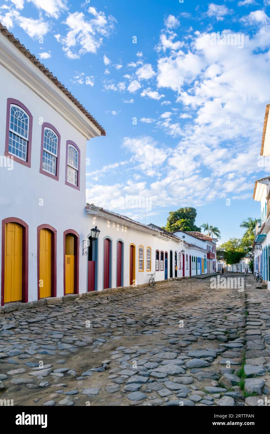 Brazil houses exterior hi-res stock photography and images - Alamy