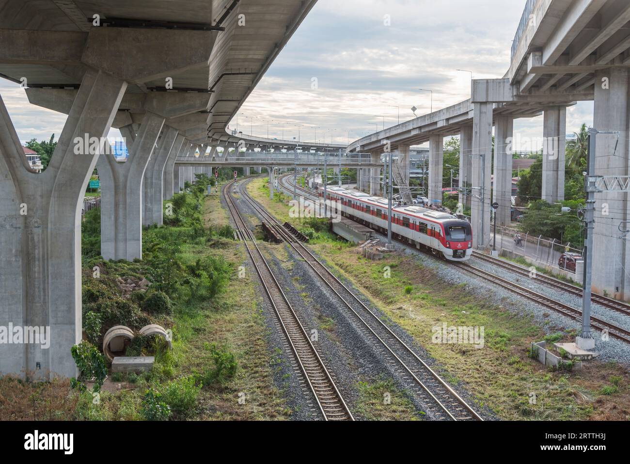 Bangkok,Thailand - 4 Sep, 2023: SRT Red Lines - The Red Line Mass ...