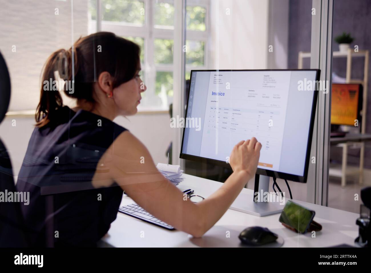 E Invoice Business Management. Accountant Using Electronic Invoice ...