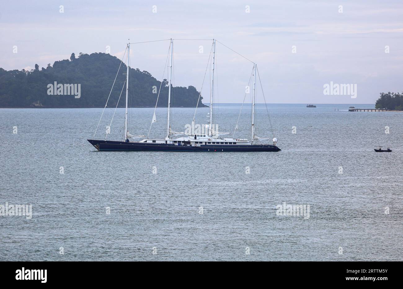 Bernard tapie yacht hi-res stock photography and images - Alamy