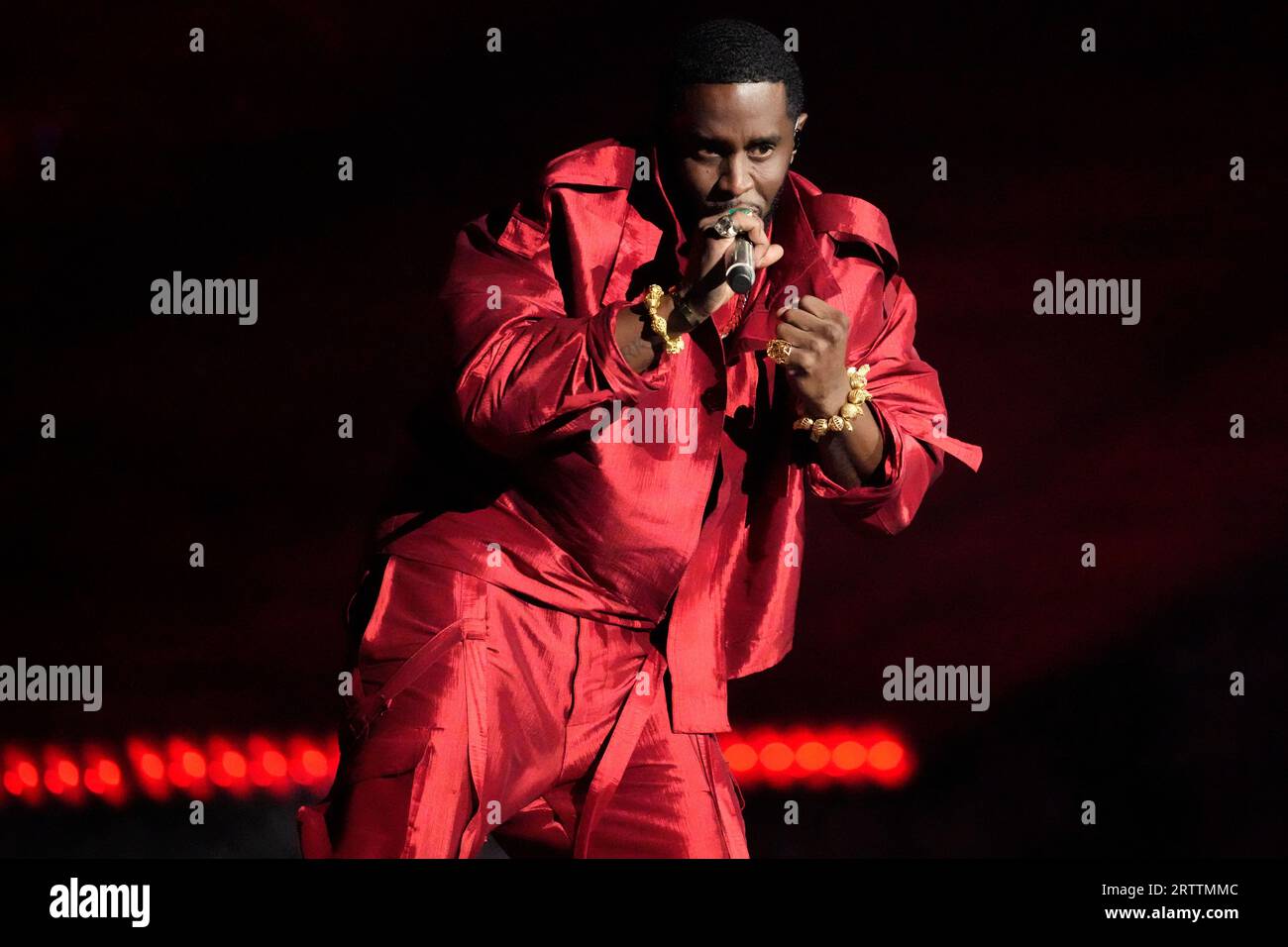 Sean "Diddy" Combs performs during the MTV Video Music Awards on ...