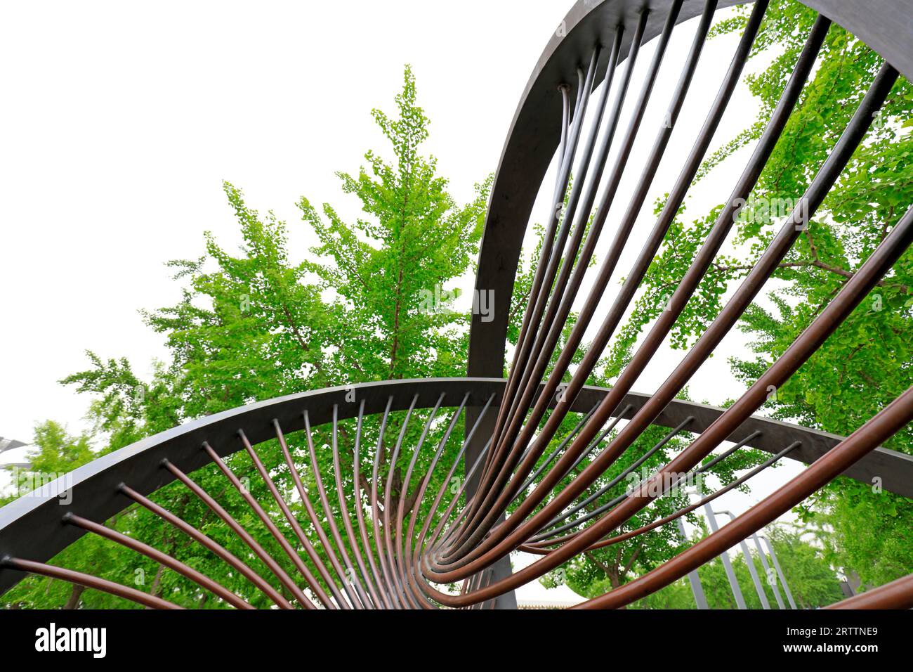 Spiral sculpture hi-res stock photography and images - Alamy