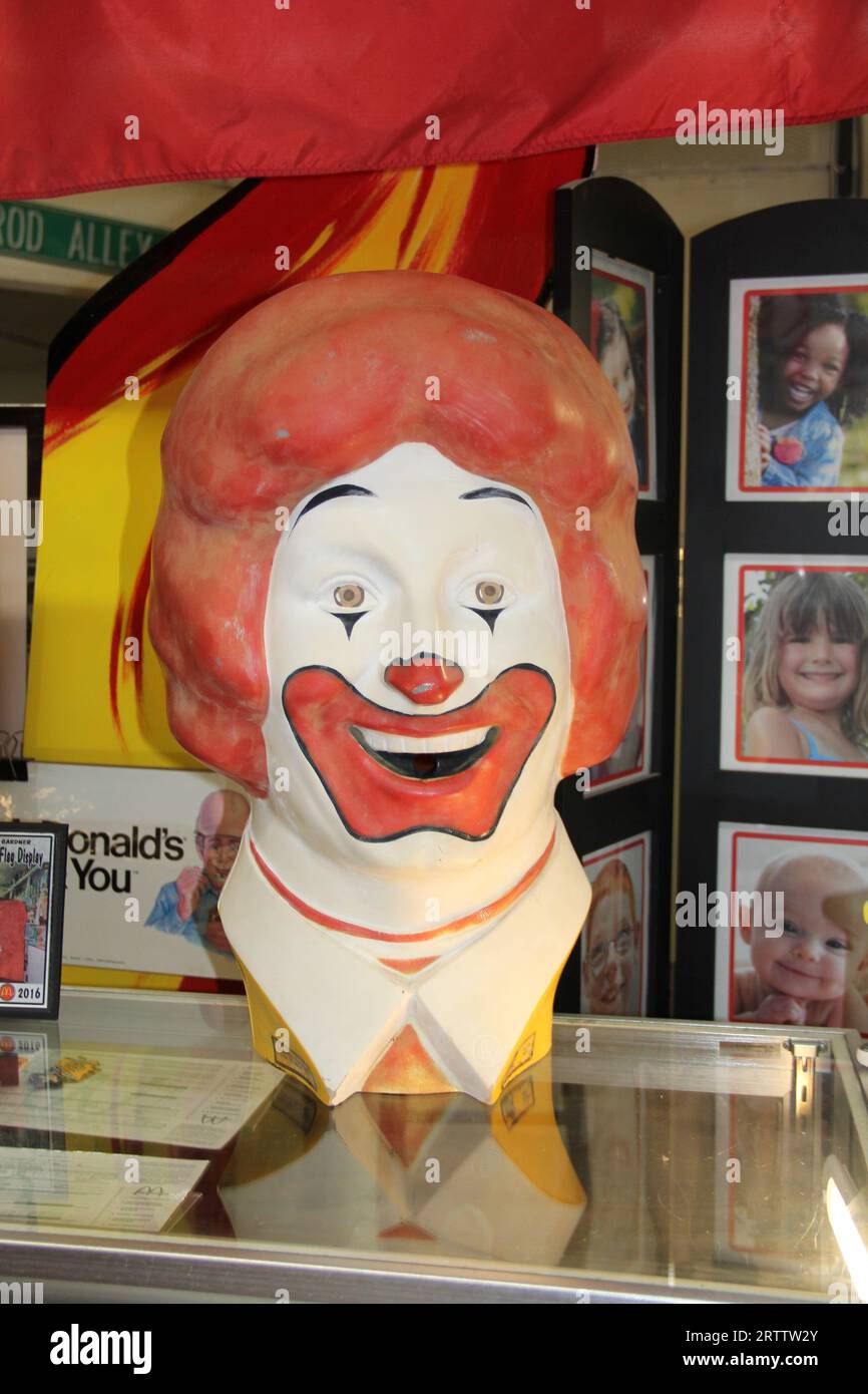 First mcdonalds route 66 hi-res stock photography and images - Alamy