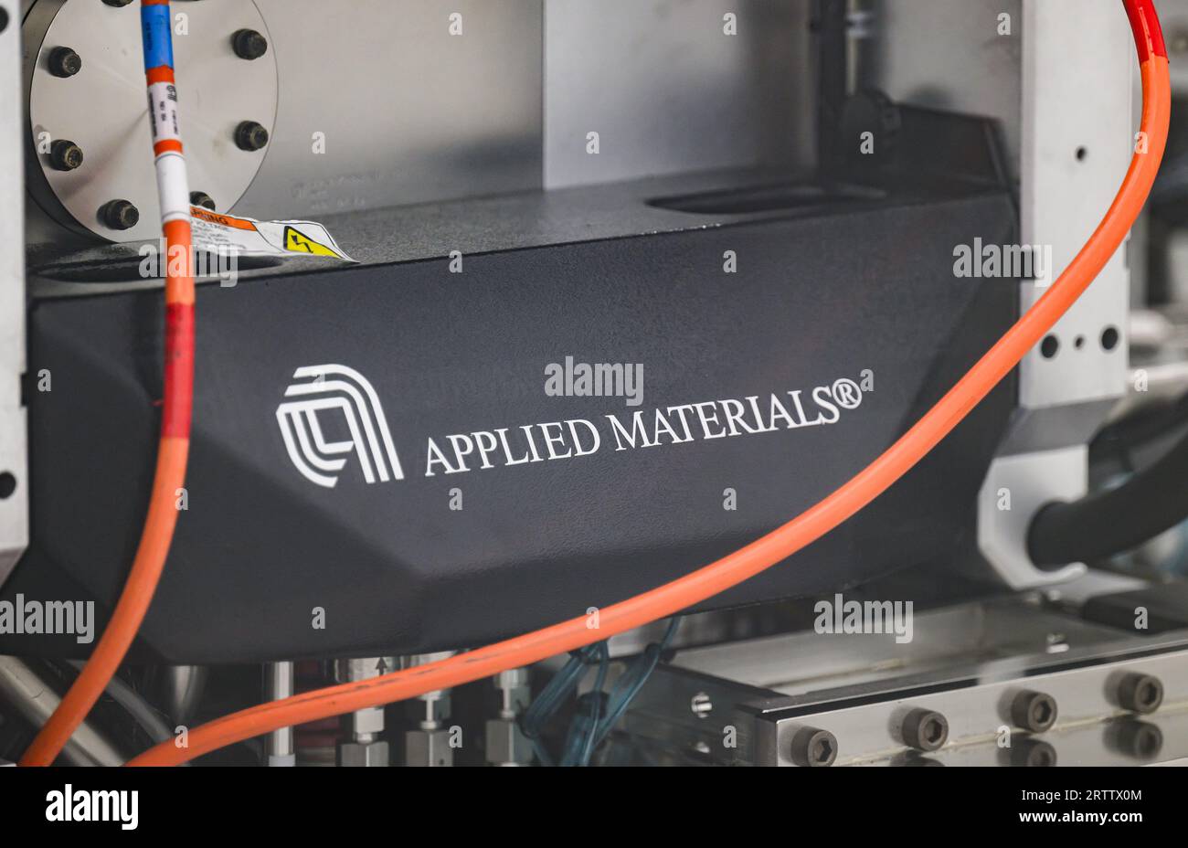 Dresden, Germany. 13th Sep, 2023. Machine from Applied Materials stands ...