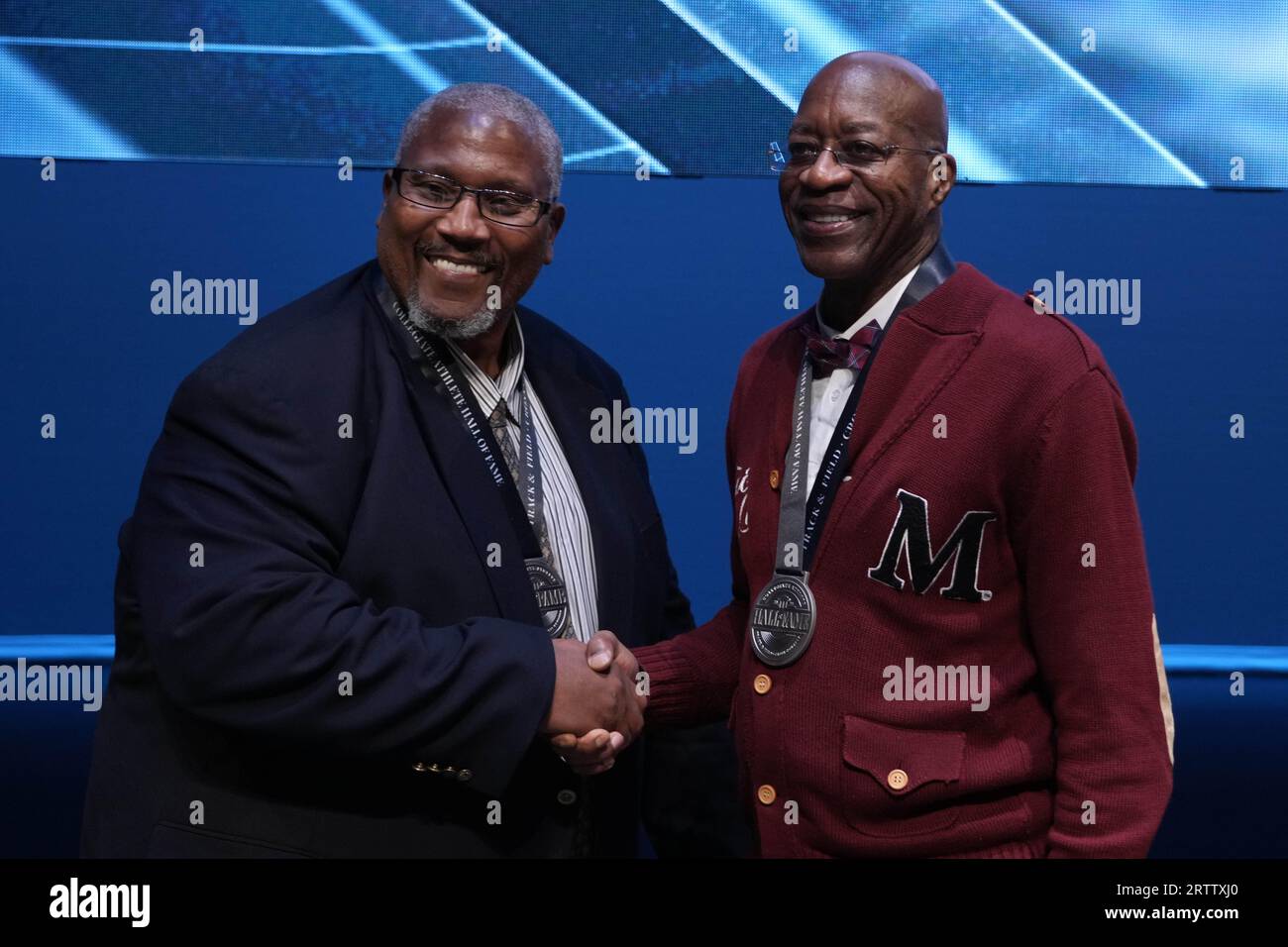 Eugene, United States. 14th Sep, 2023. Michael Carter (SMU), left, and ...