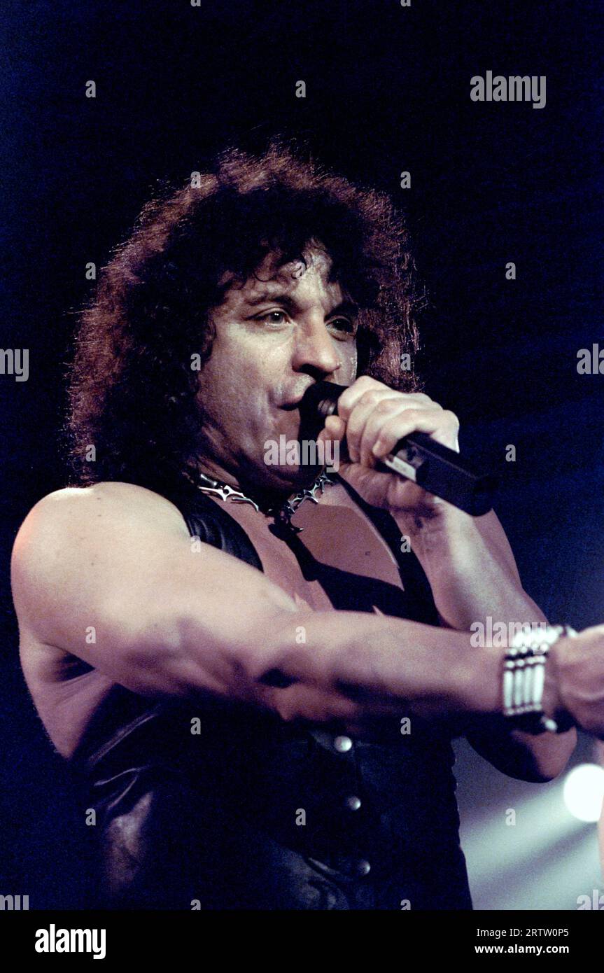 Manowar palavobis hi-res stock photography and images - Alamy