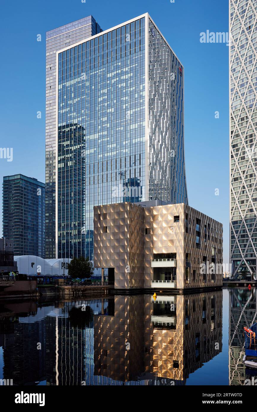 The Quay Club and One & Five Bank Street; Canary Wharf, London, UK ...