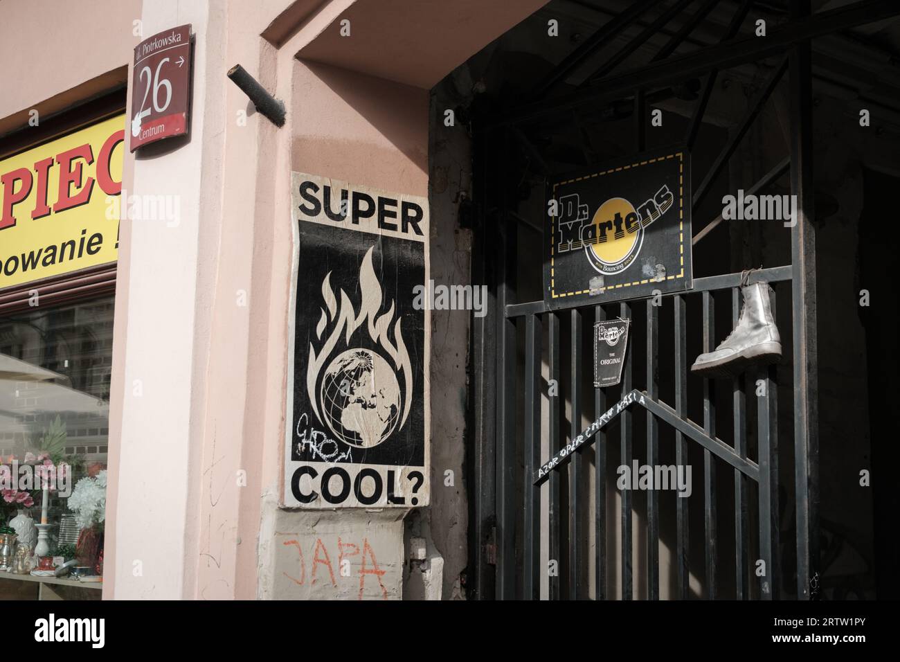 Interesting signage hi-res stock photography and images - Alamy