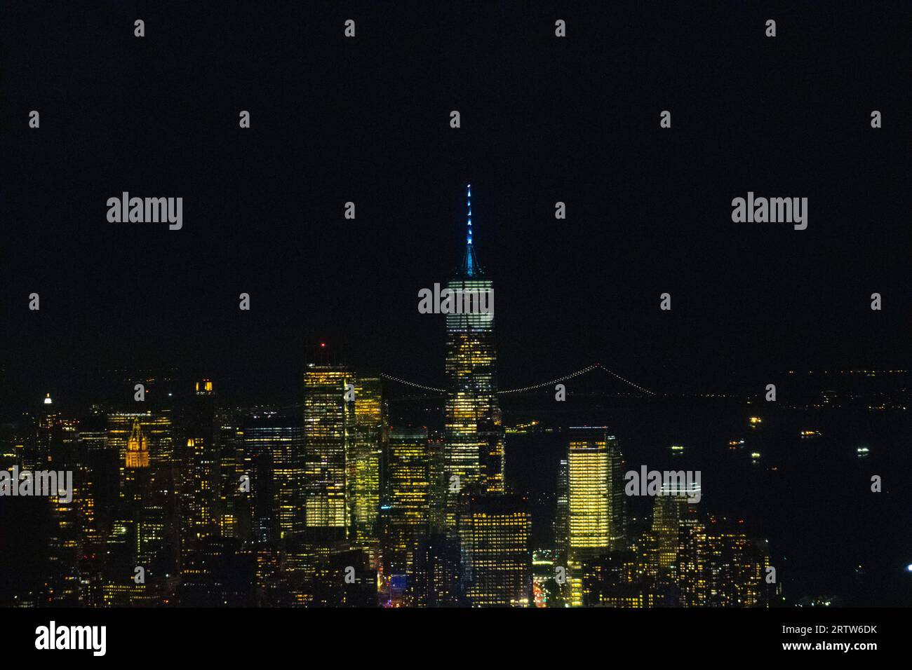 new york city metropolis at night life Stock Photo - Alamy