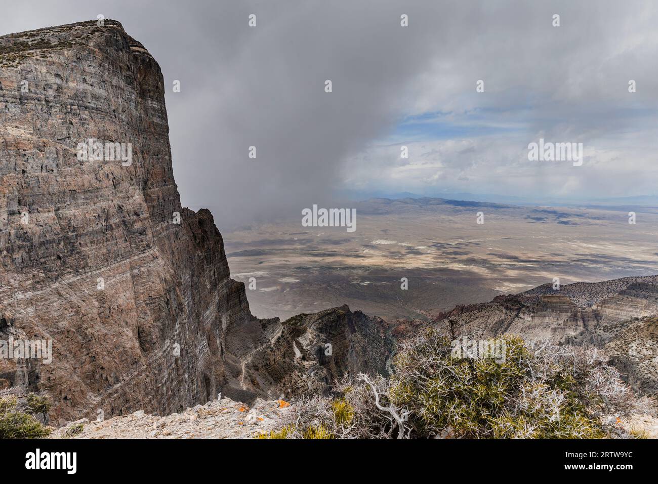 Notch peak utah hi-res stock photography and images - Alamy
