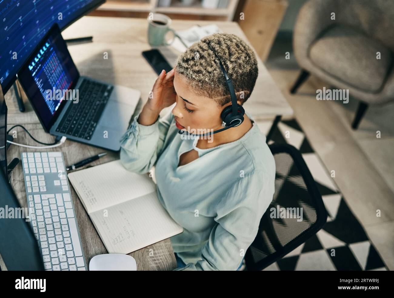 Tired receptionist hi-res stock photography and images - Alamy