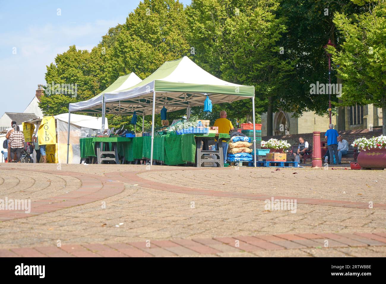 Market day in Ilkeston, Derbyshire, UK Stock Photo - Alamy