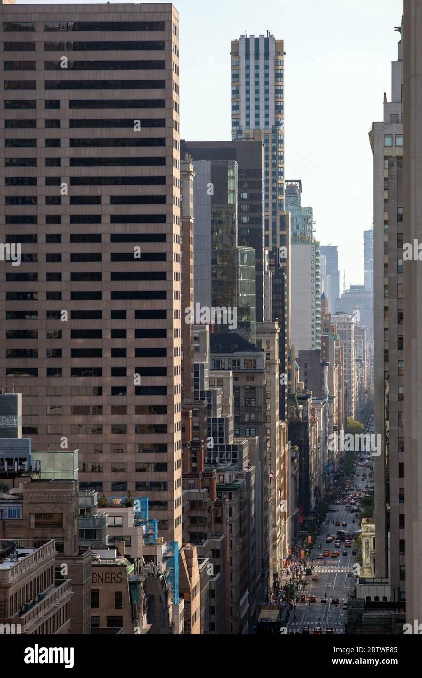 New york city from up high hi-res stock photography and images - Alamy