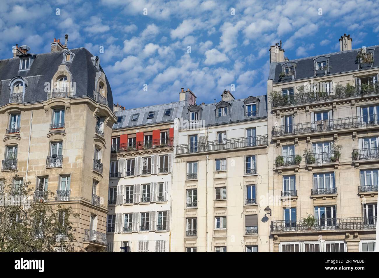 Paris, some beautiful buildings avenue de la Republique Stock Photo - Alamy