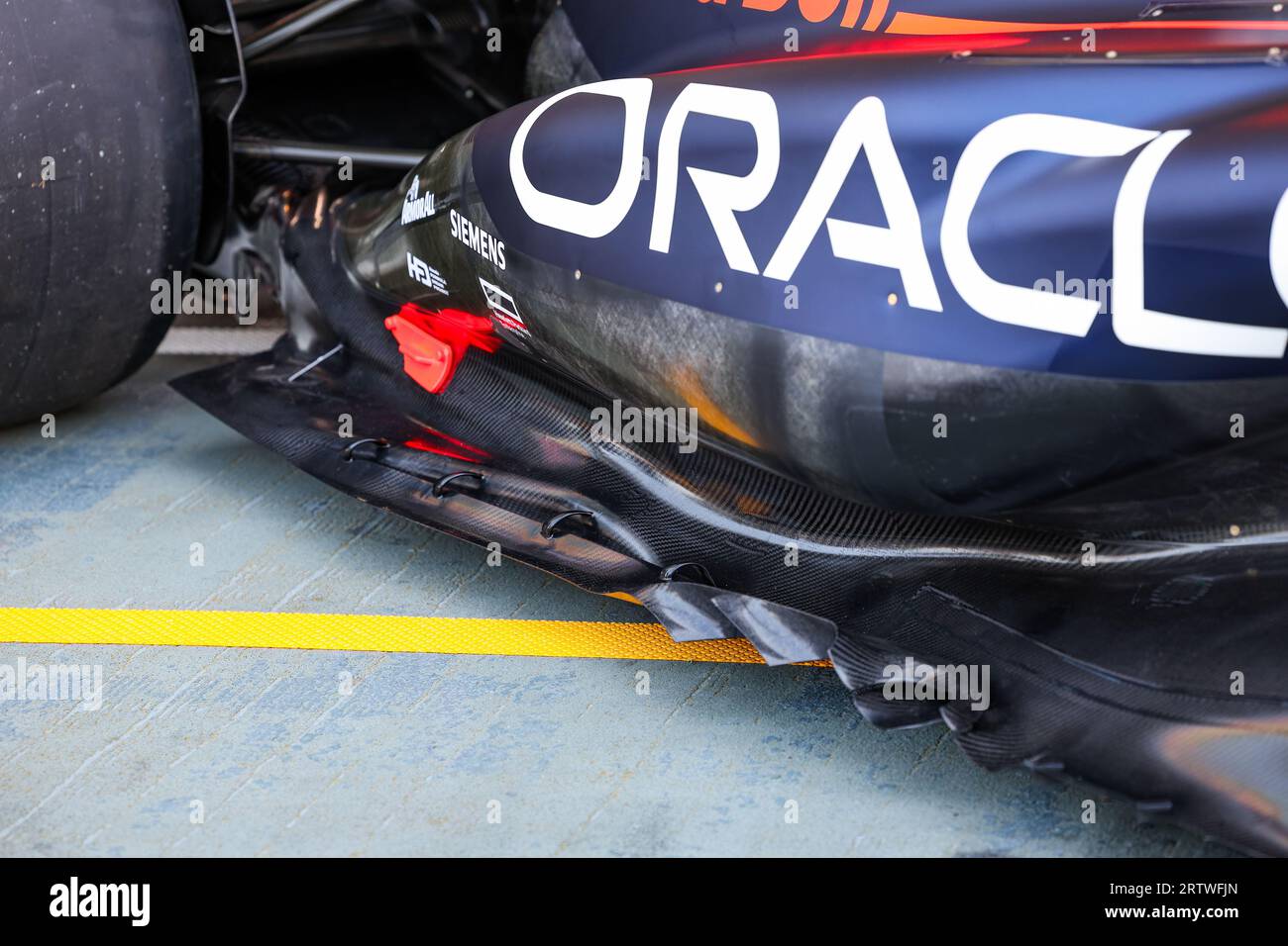 Red Bull Racing RB19, mechanical detail of floor and side pod during ...