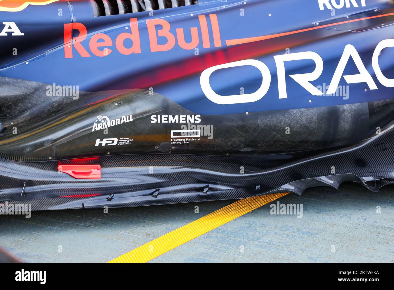 Red Bull Racing RB19, mechanical detail of floor and side pod during ...