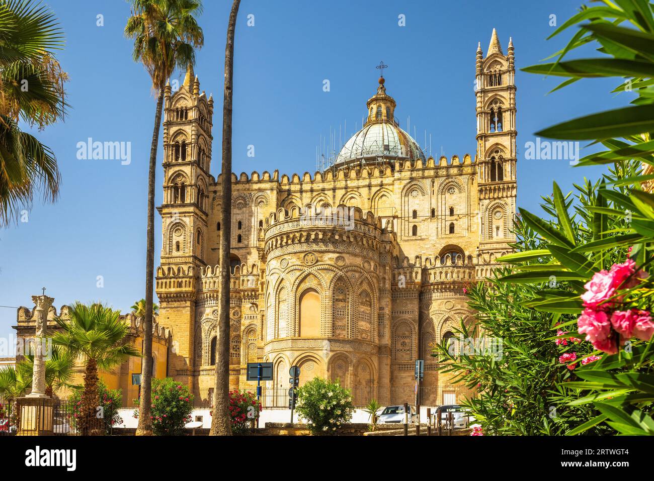 Palermo Cathedral, a major landmark and tourist attraction in capital ...