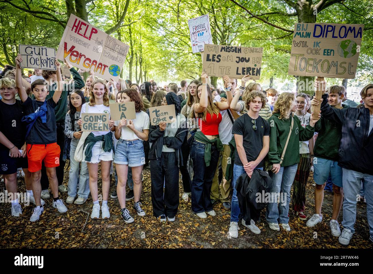 THE HAGUE - Pupils, students and teachers during a strike for the ...