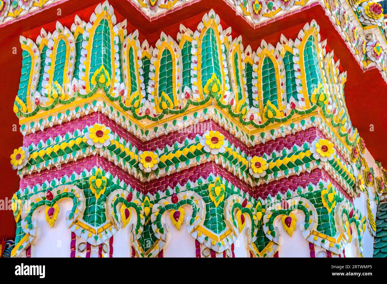 1600s entrance hi-res stock photography and images - Alamy