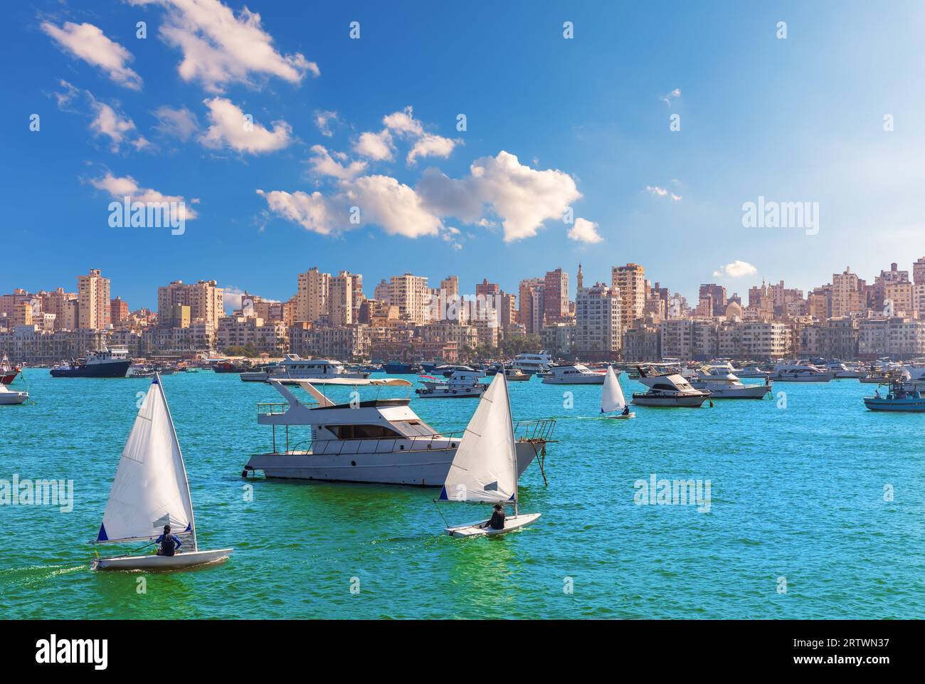 Alexandria egypt boat boats hi-res stock photography and images - Alamy