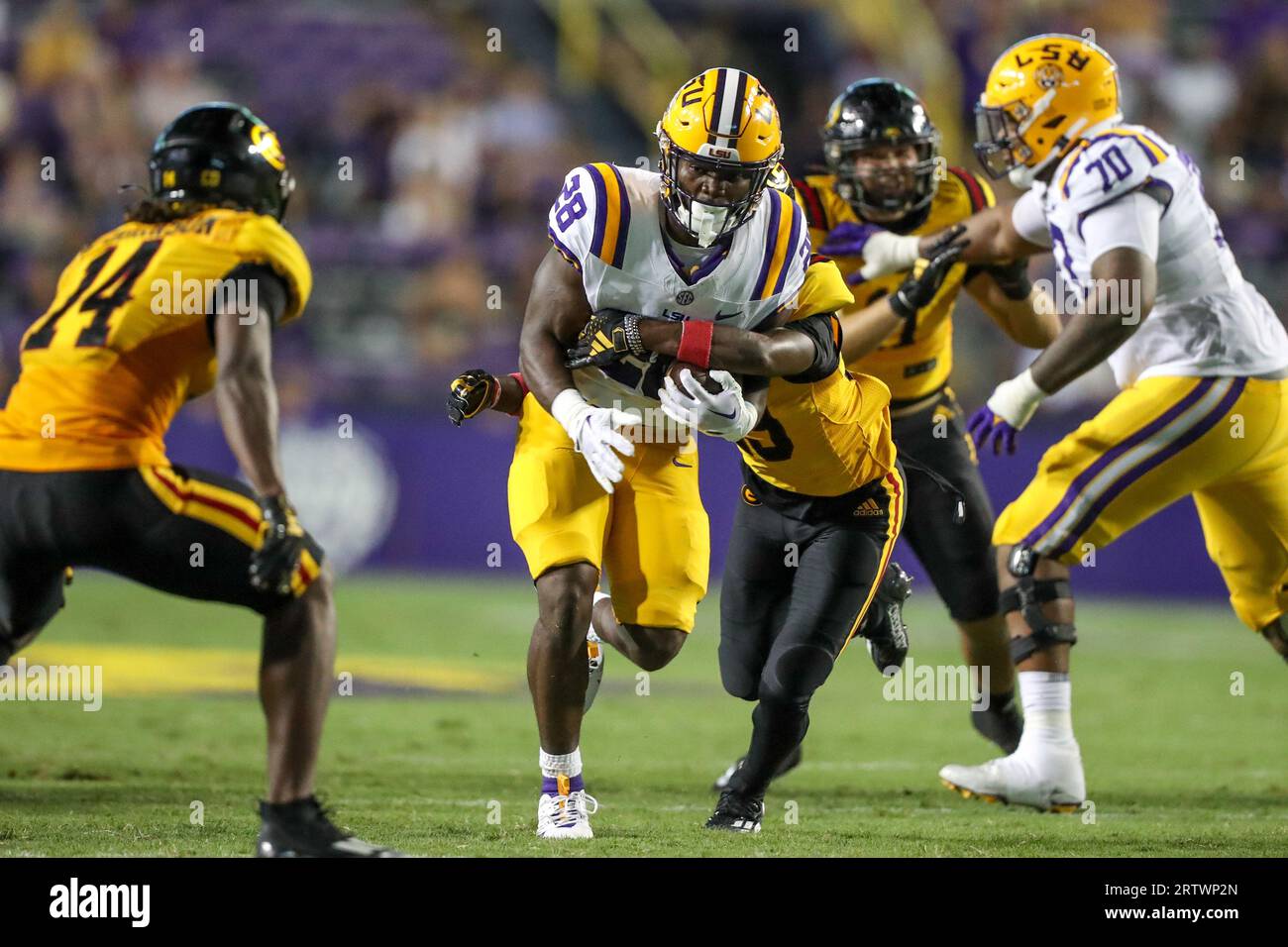 Baton Rouge, USA. 09th Sep, 2023. September 09, 2023: LSU running back ...