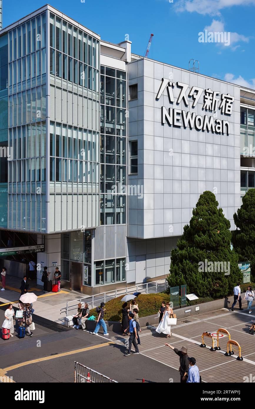 Newoman Shinjuku, shopping centre; Shinjuku, Tokyo, Japan Stock Photo - Alamy