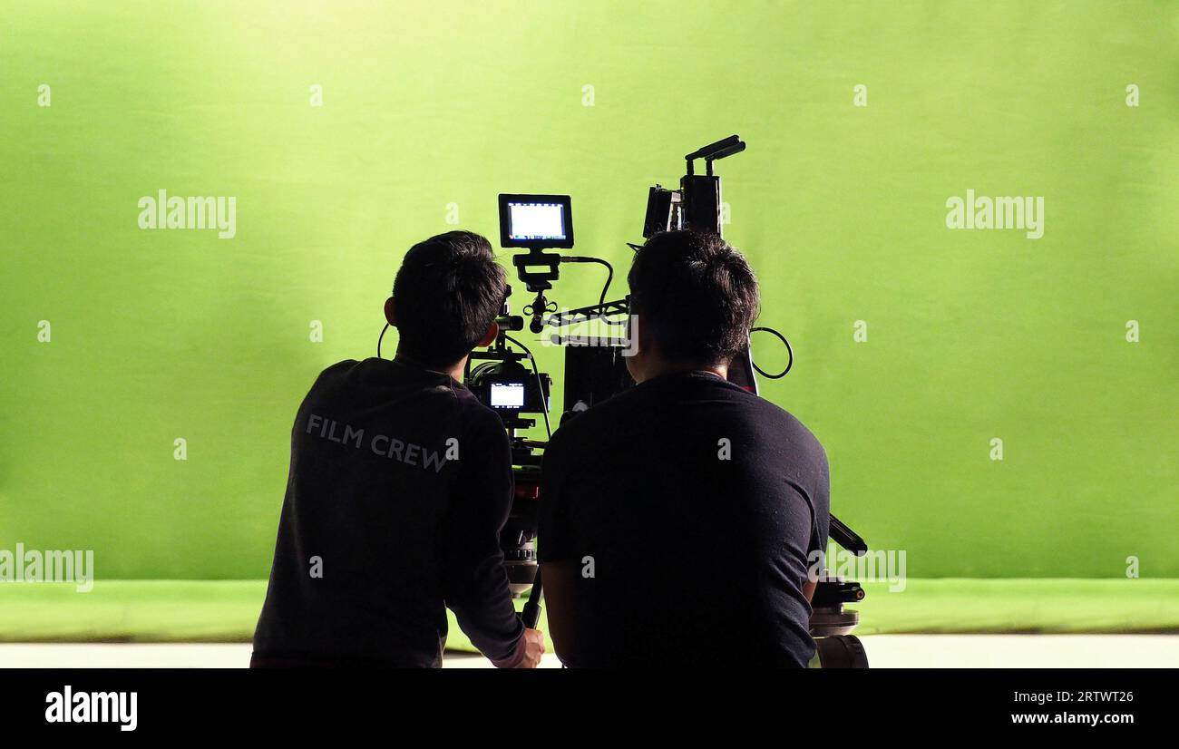 Film camera in studio hi-res stock photography and images - Alamy